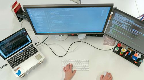 7 Rekomendasi Website Coding Untuk Pemula | Primakara University